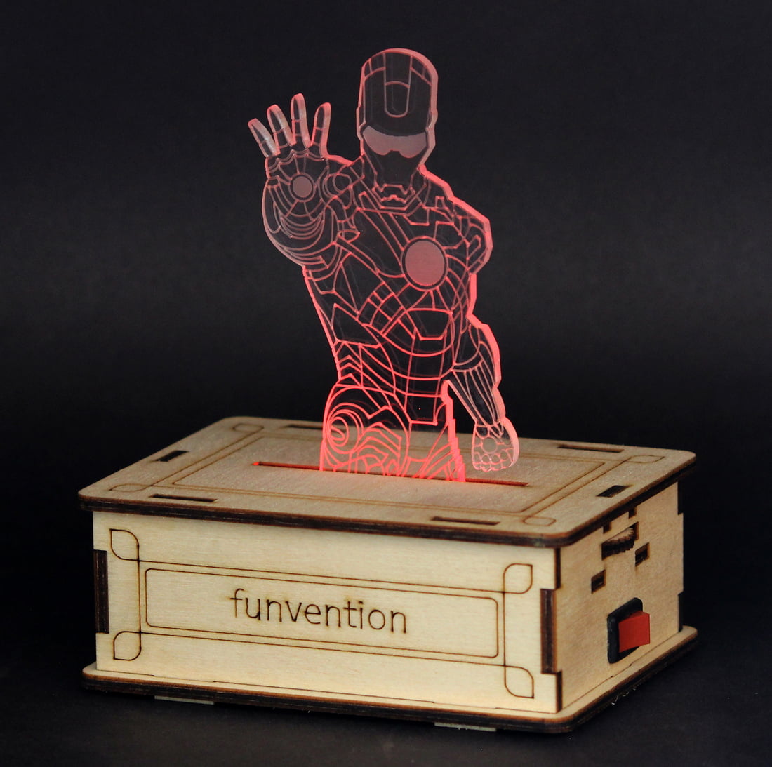 3D Holographic DIY Lamp (Super Heros)